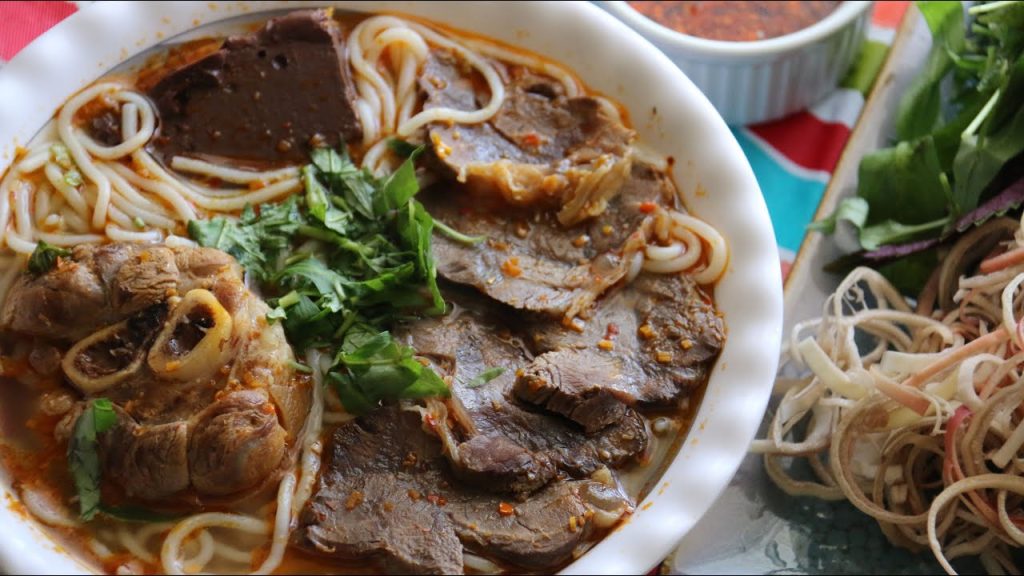 How To Make Vietnamese Soup Bun Bo Hue? | Best Recipes